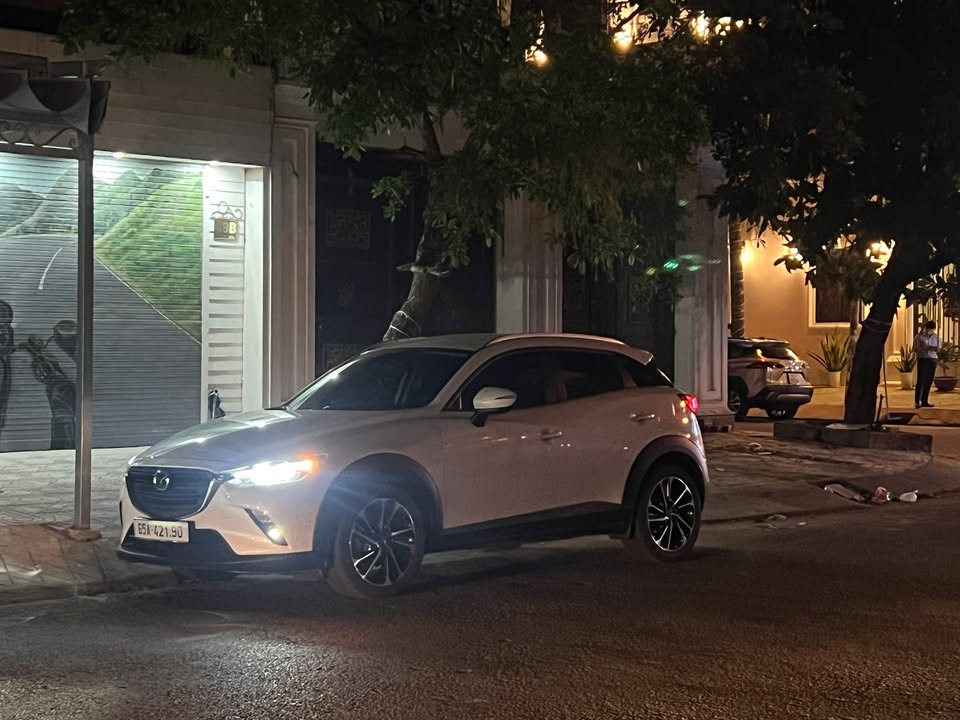 Mazda CX-3 Deluxe 2024 lướt 8.500km, zin 99%, full option! | Cần Thơ Auto